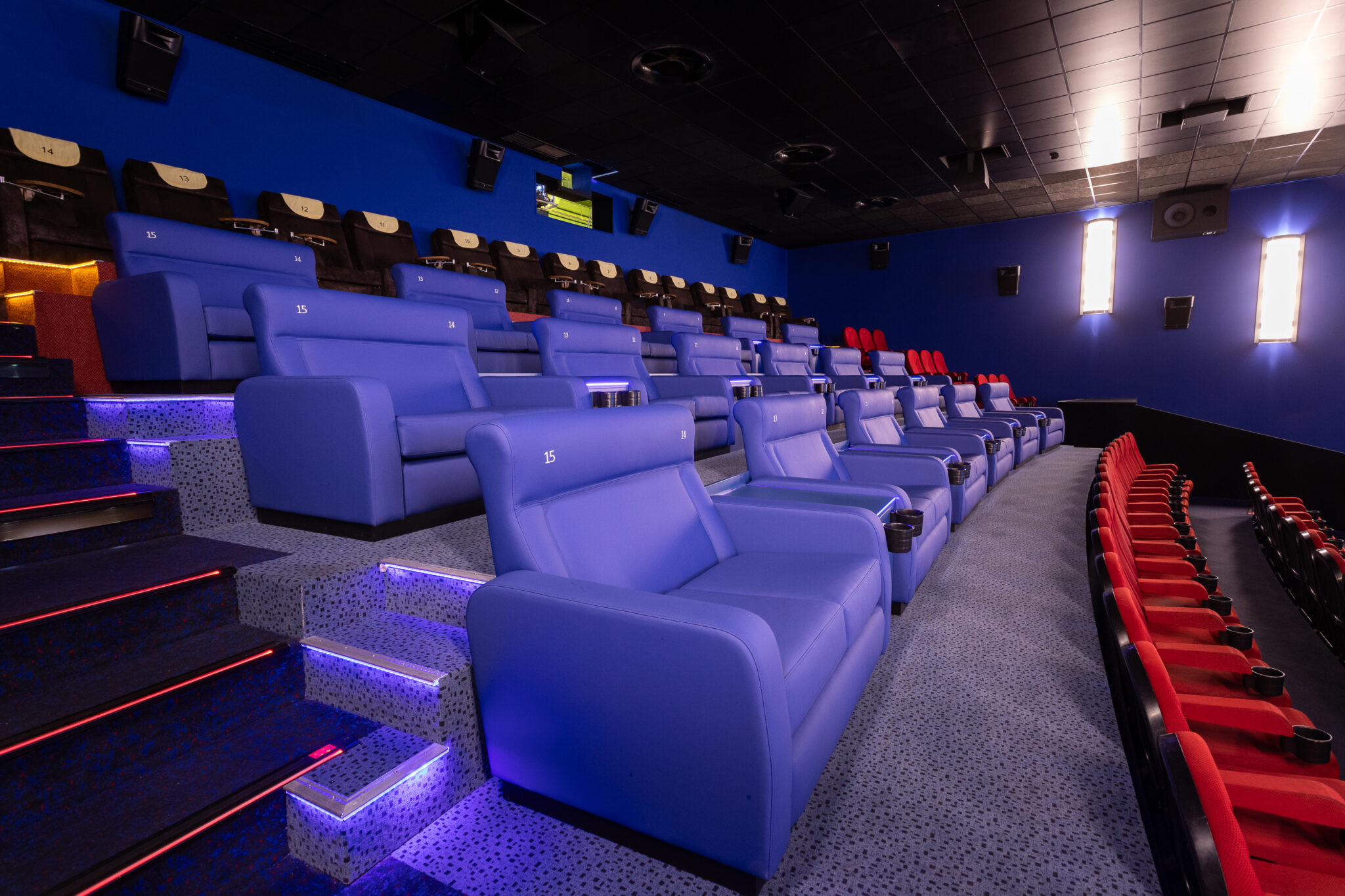 FMZ Kino | Infinity Seating Solutions
